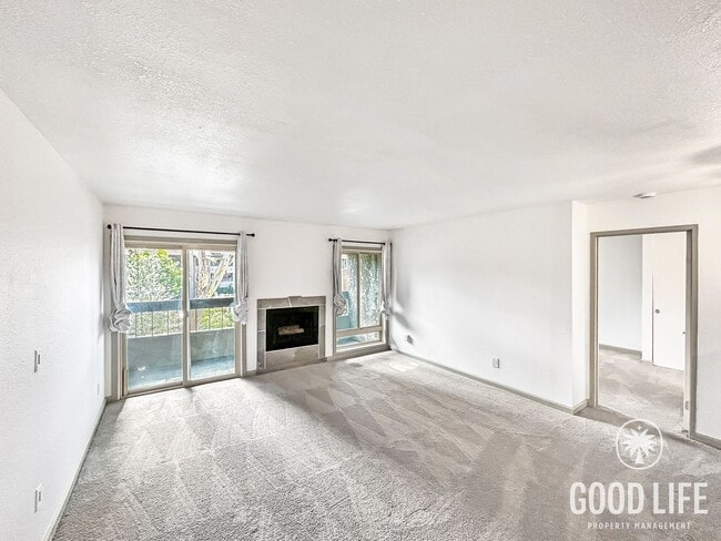 Spacious 2-Bed / 2-Bath Condo in Mission Ridge — Resort-Style Living in ...