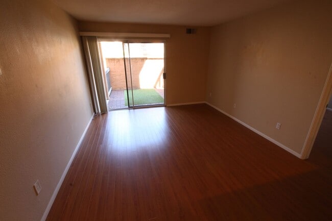 Delightful 2 Bedroom 2 Bath Condo in UTC - Houses for Rent - San Diego ...