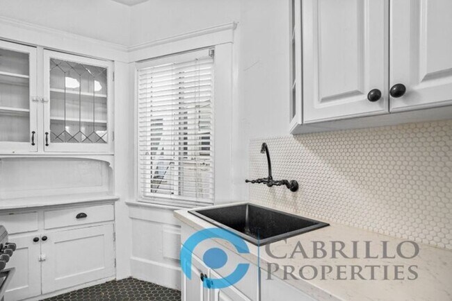 401 Juniper St - House for Rent - San Diego, CA | WestsideRentals.com