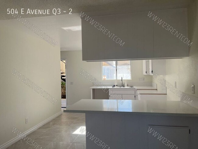 504 E Ave Q3 Unit 2 - Palmdale, CA | WestsideRentals.com