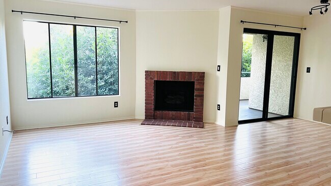 3544 S Centinela Ave Unit 205 - Los Angeles, CA | WestsideRentals.com