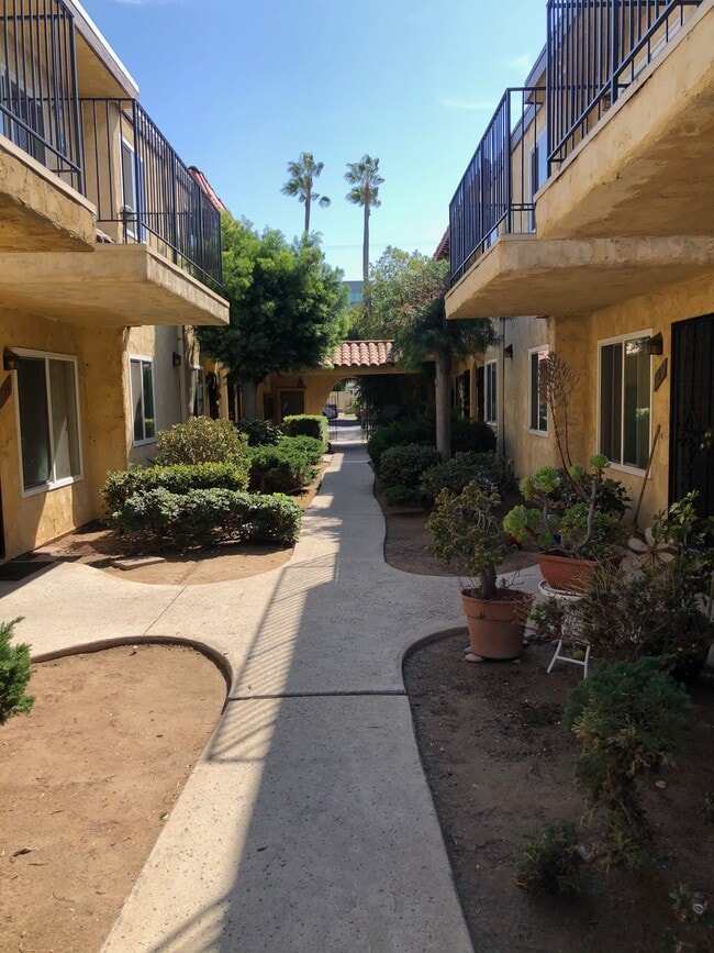 333 Roosevelt St Unit #17 - Chula Vista, CA | WestsideRentals.com